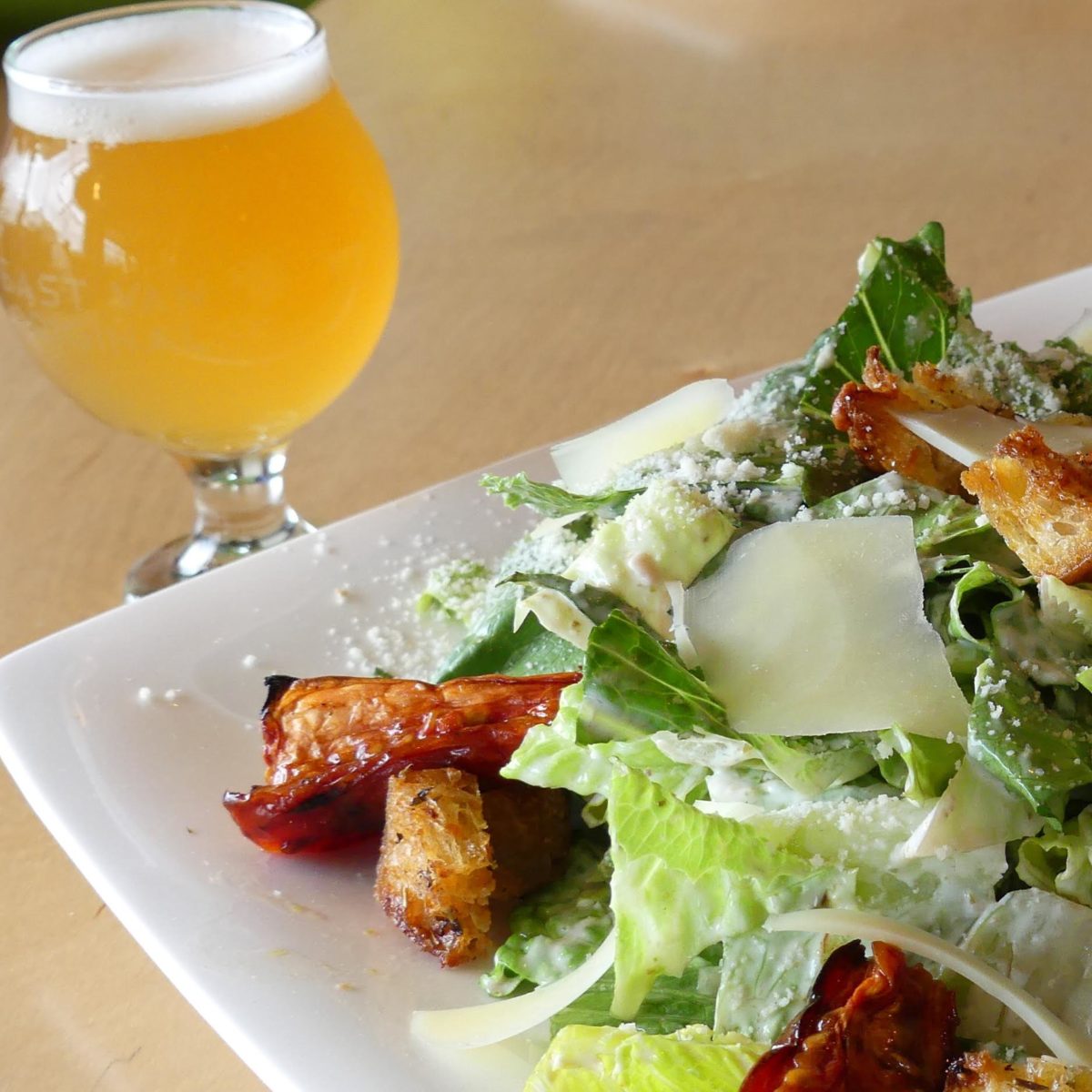 Long Awaited Opening of the New R&B Ale & Pizza House - My VanCity