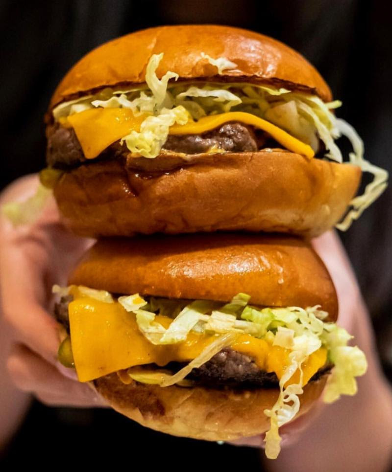 ‘Hundy’ Now Open Thursday to Sunday - My VanCity