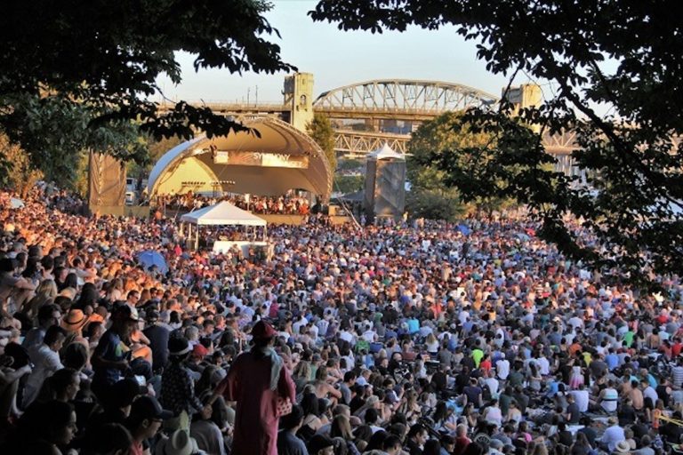 “Soul of Spanish Guitar”, Pablo Sainz Villegas Makes VSO Debut in ...