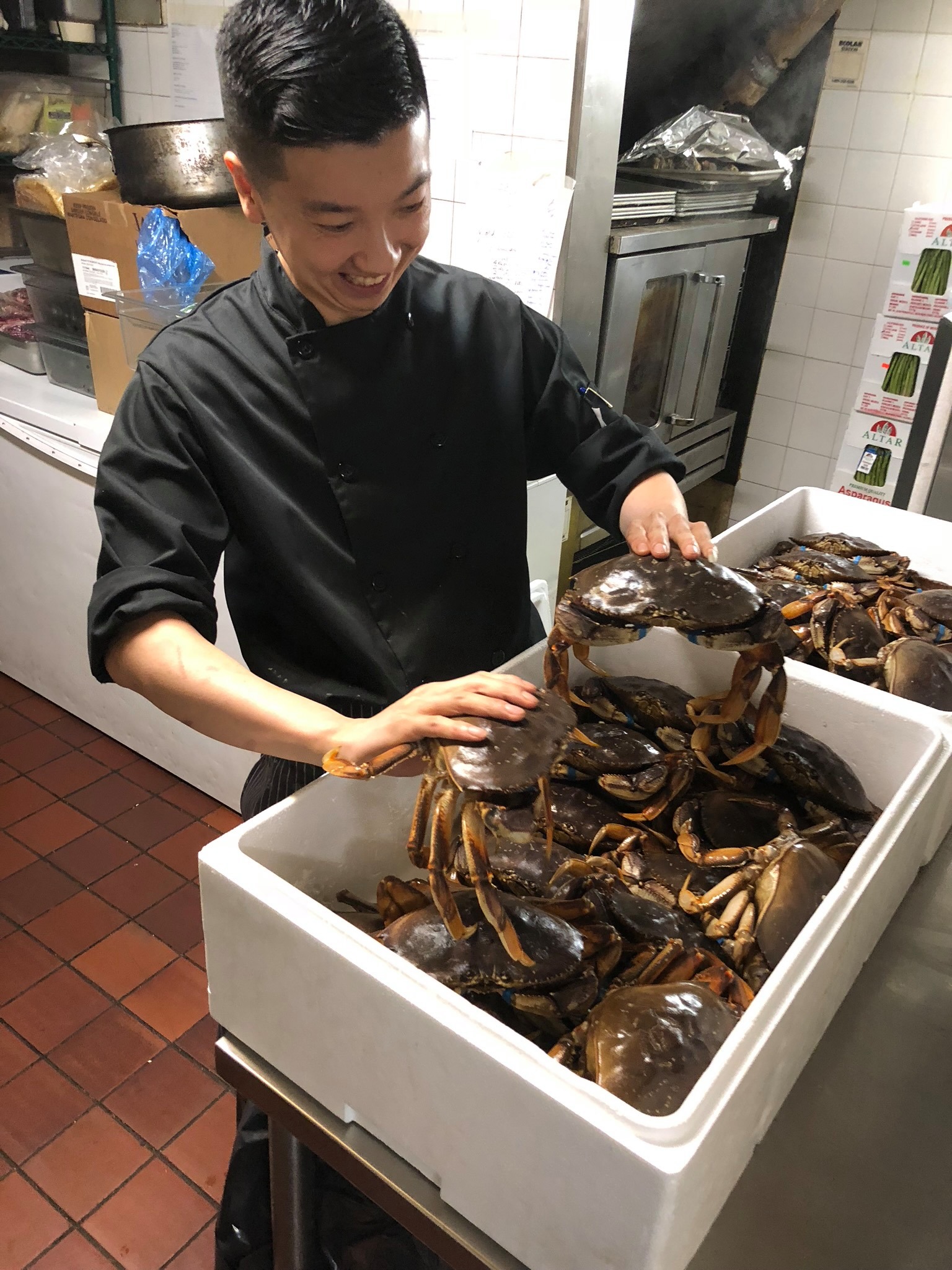 Crab, Dad and Jazz at Water Street Cafe June 14 – July 1 - My VanCity