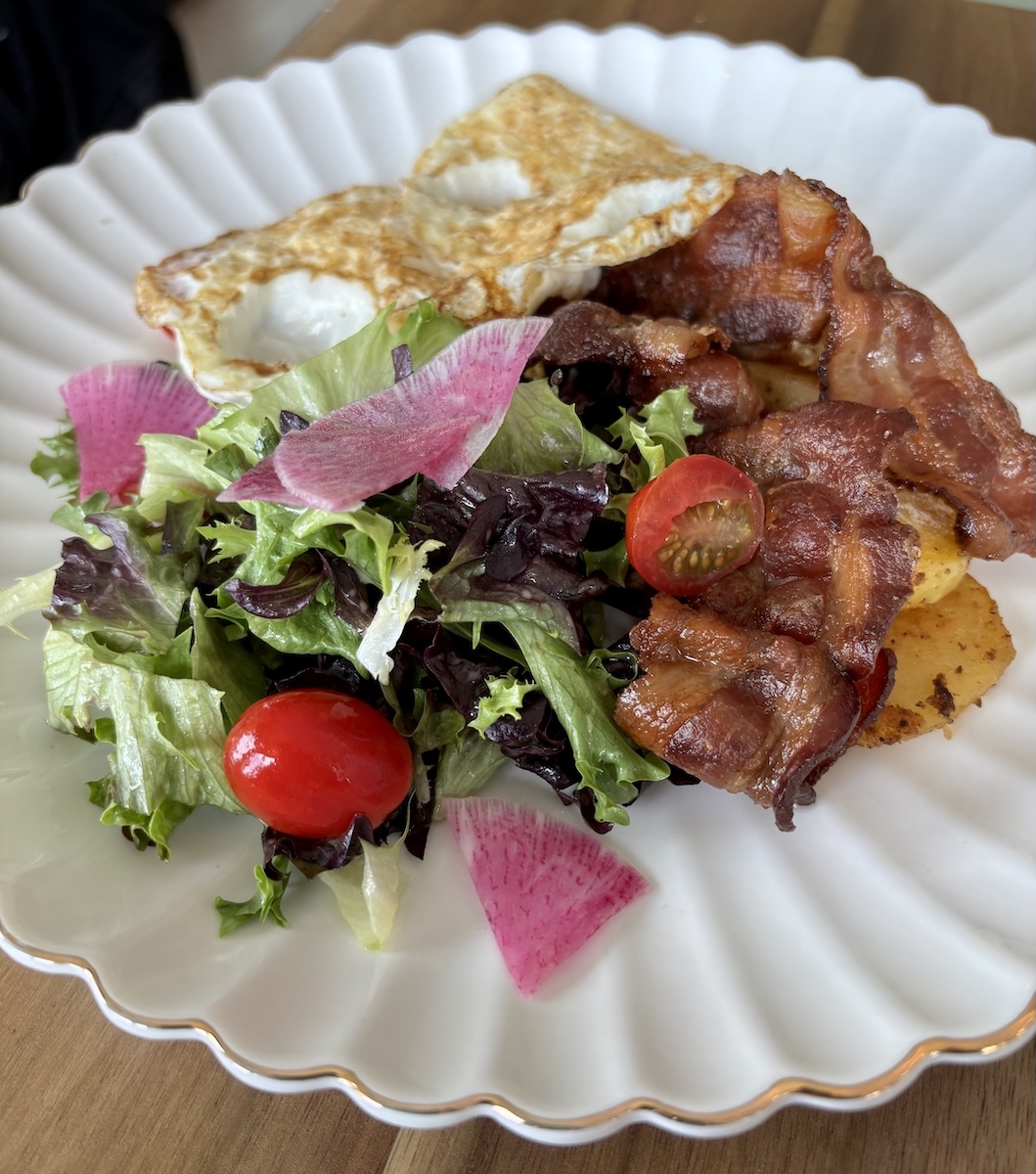 Liv Café & Bistro opens in Oak Bay - My VanCity
